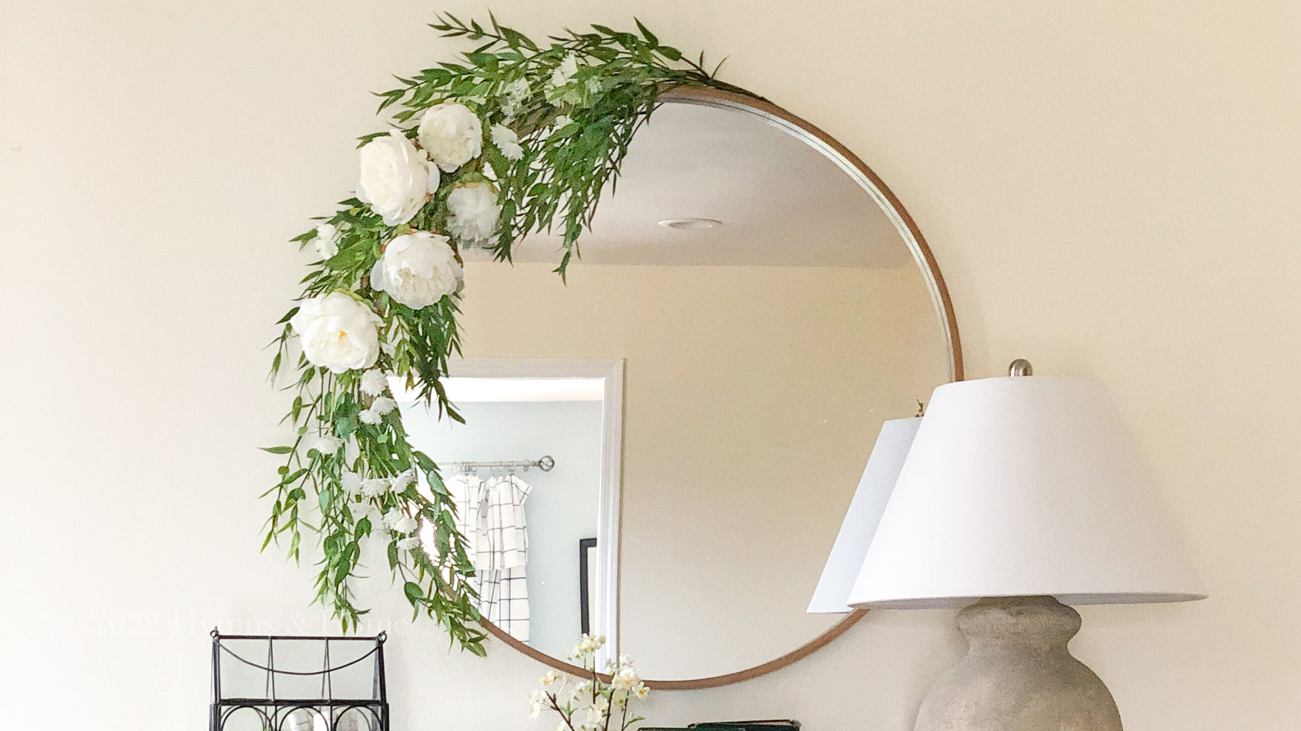 How to Make a Spring Mirror Garland - Hymns & Home